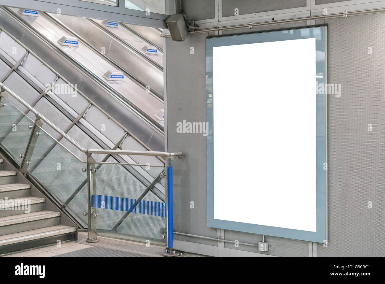 TEMPLATE BLANK BILLBOARD ON LONDON UNDERGROUND METRO STATION, UNITED ...
