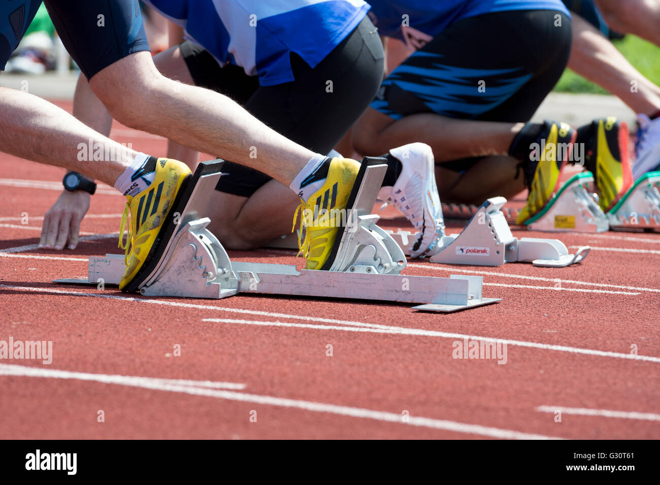 100 meters start hi-res stock photography and images - Alamy