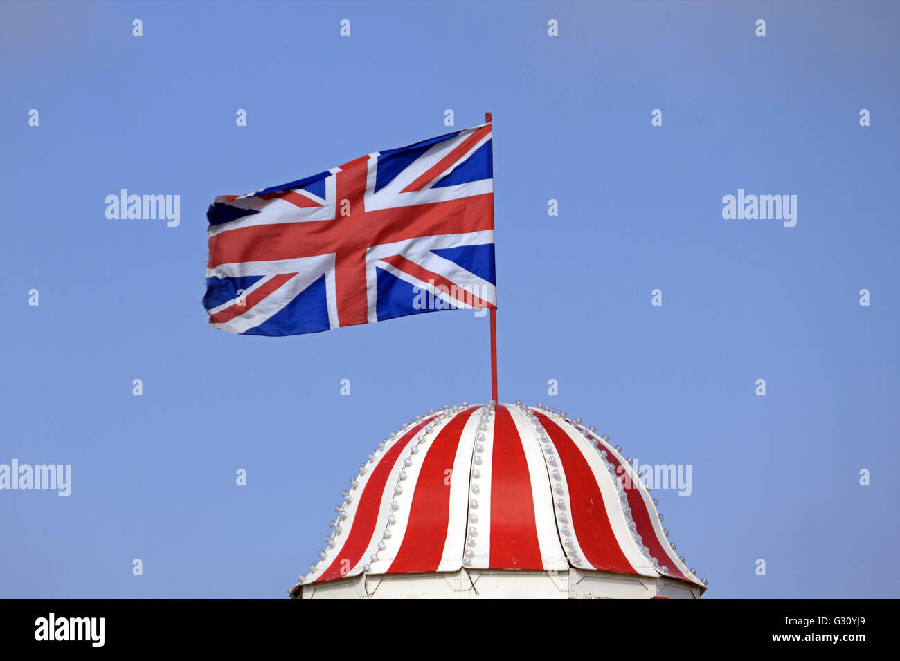 Big england flag hi-res stock photography and images - Alamy