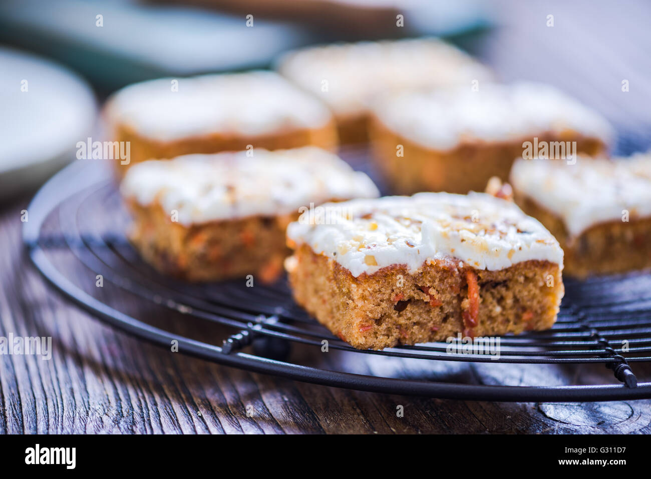 Square slice hi-res stock photography and images - Alamy