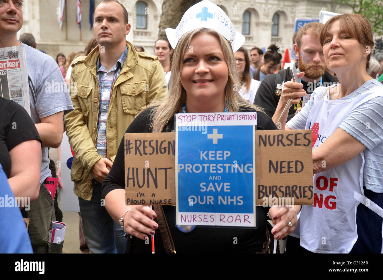 Nurses protesting bursaries hi-res stock photography and images - Alamy