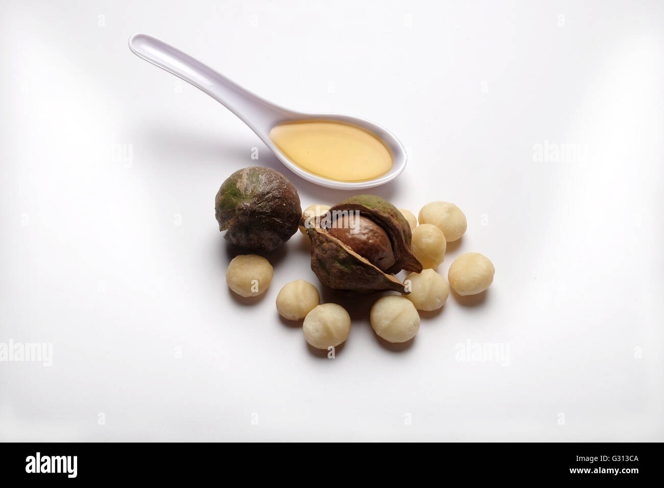 Oil and nuts hi-res stock photography and images - Alamy