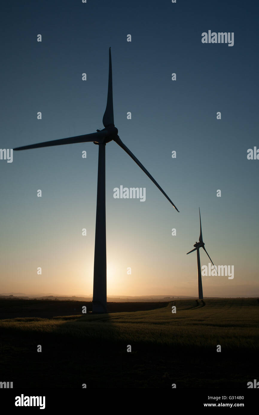 Crossgates fife hi-res stock photography and images - Alamy