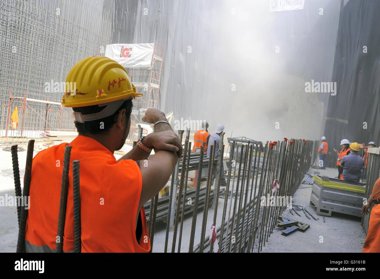 Milan, yard for construction of a new subway line, the "mechanical mole ...