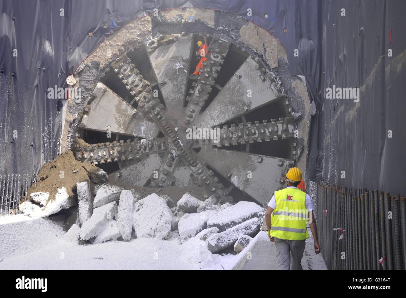 Milan, yard for construction of a new subway line, the "mechanical mole ...