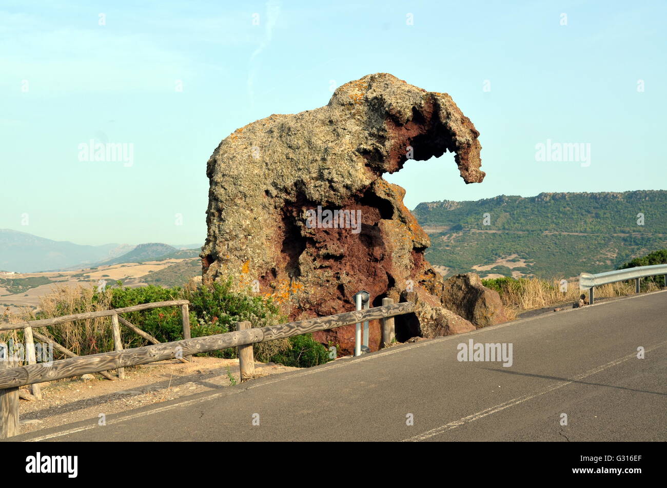 Elephant rock formation hi-res stock photography and images - Alamy