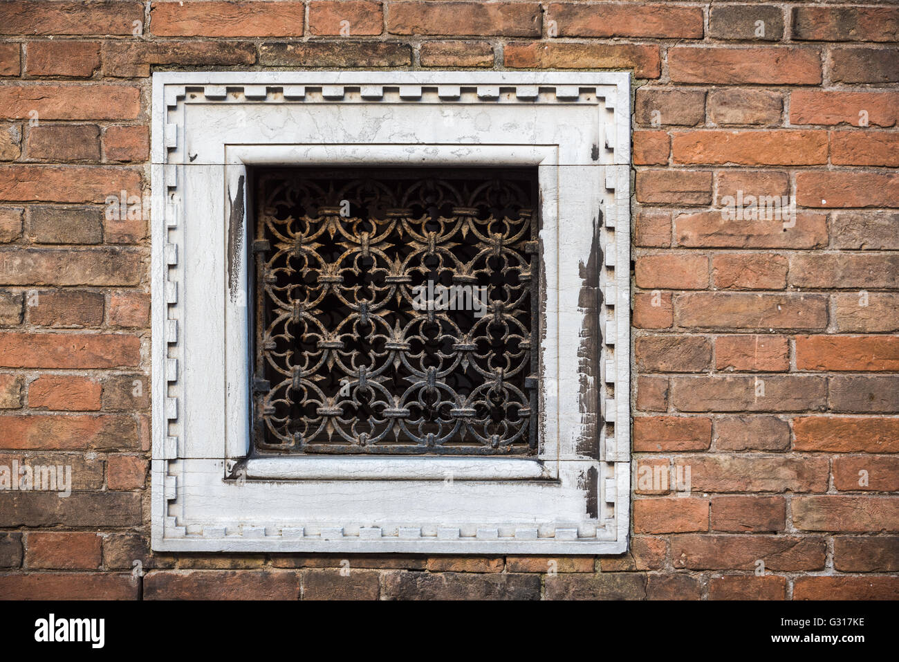 Old square window hi-res stock photography and images - Alamy