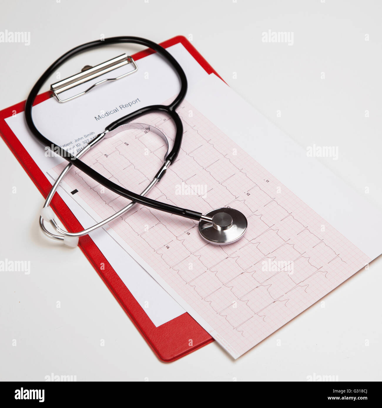 Medical report and cardiogram Stock Photo - Alamy