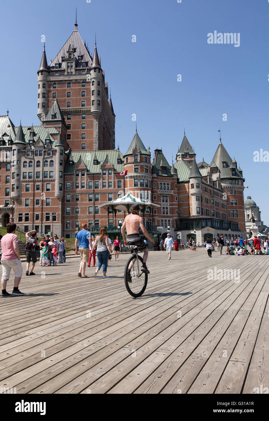 Canada to the right is the st lawrence river hi-res stock photography ...