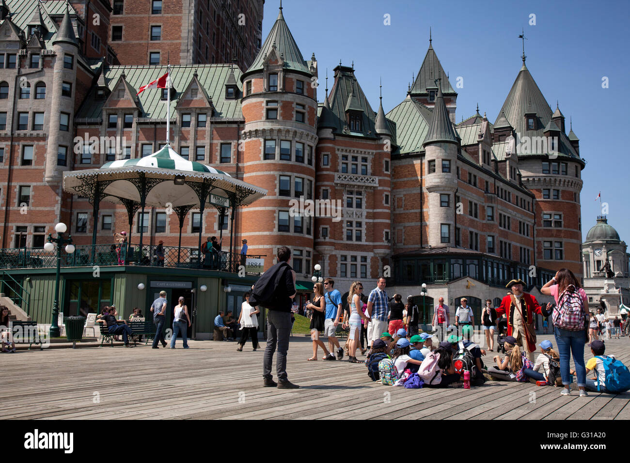 Canada to the right is the st lawrence river hi-res stock photography ...