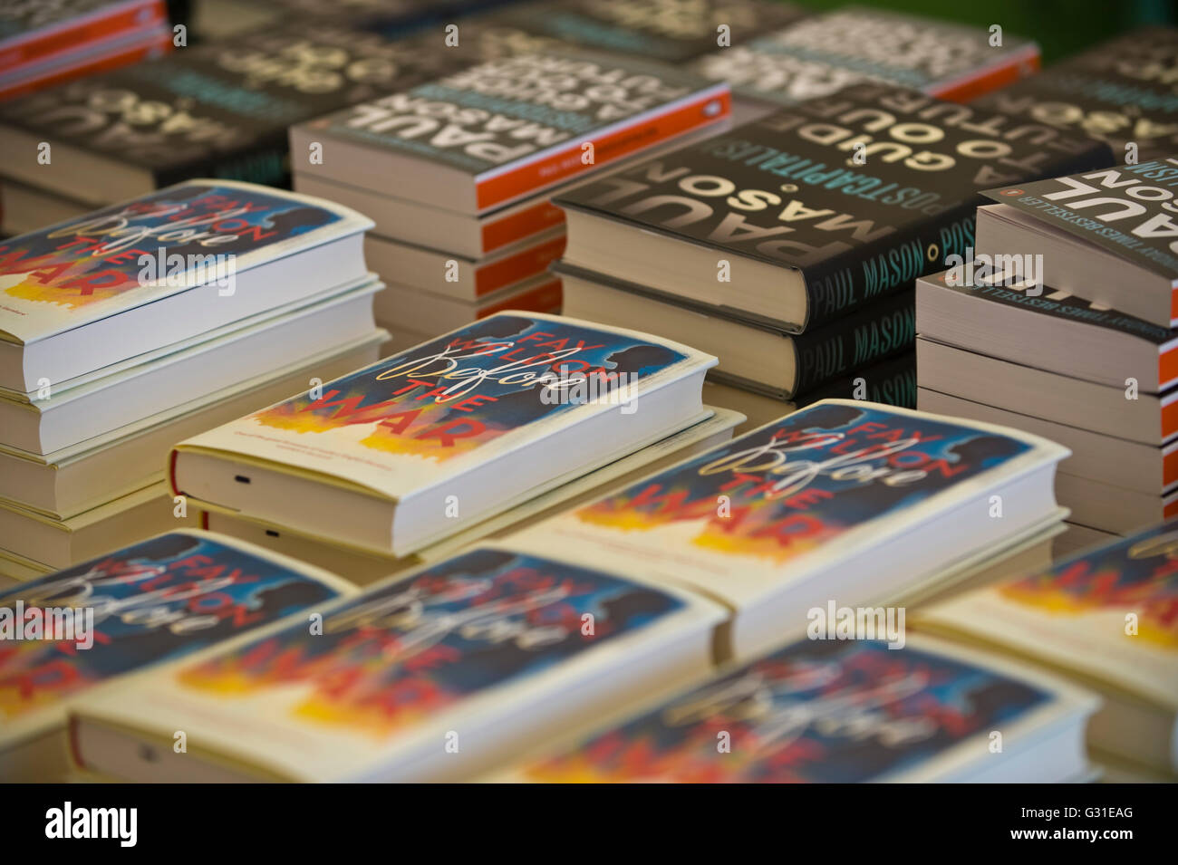 Books for sale hi-res stock photography and images - Alamy