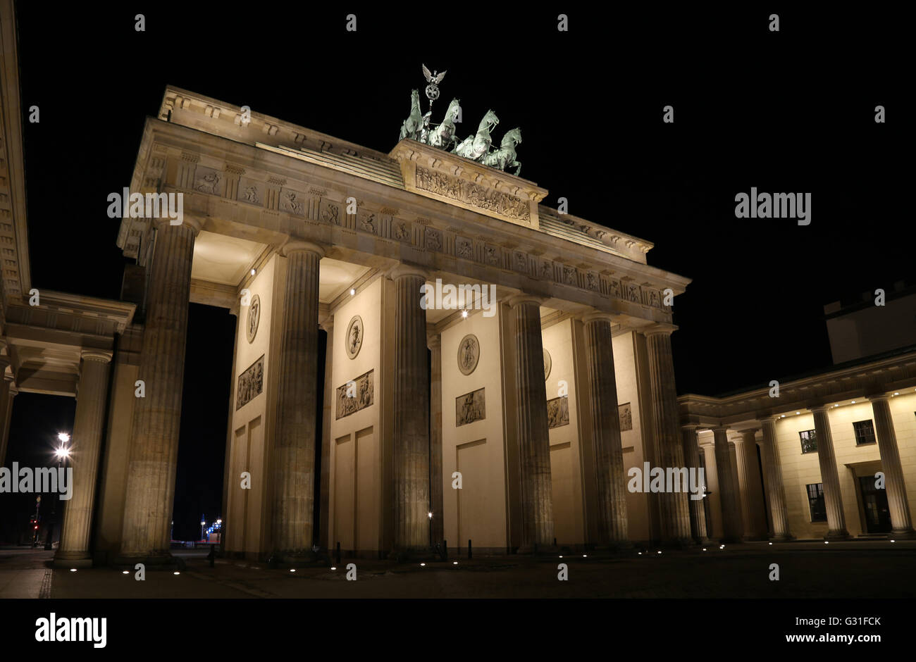 Berlin, Germany, the Brandenburg Gate at night Stock Photo - Alamy