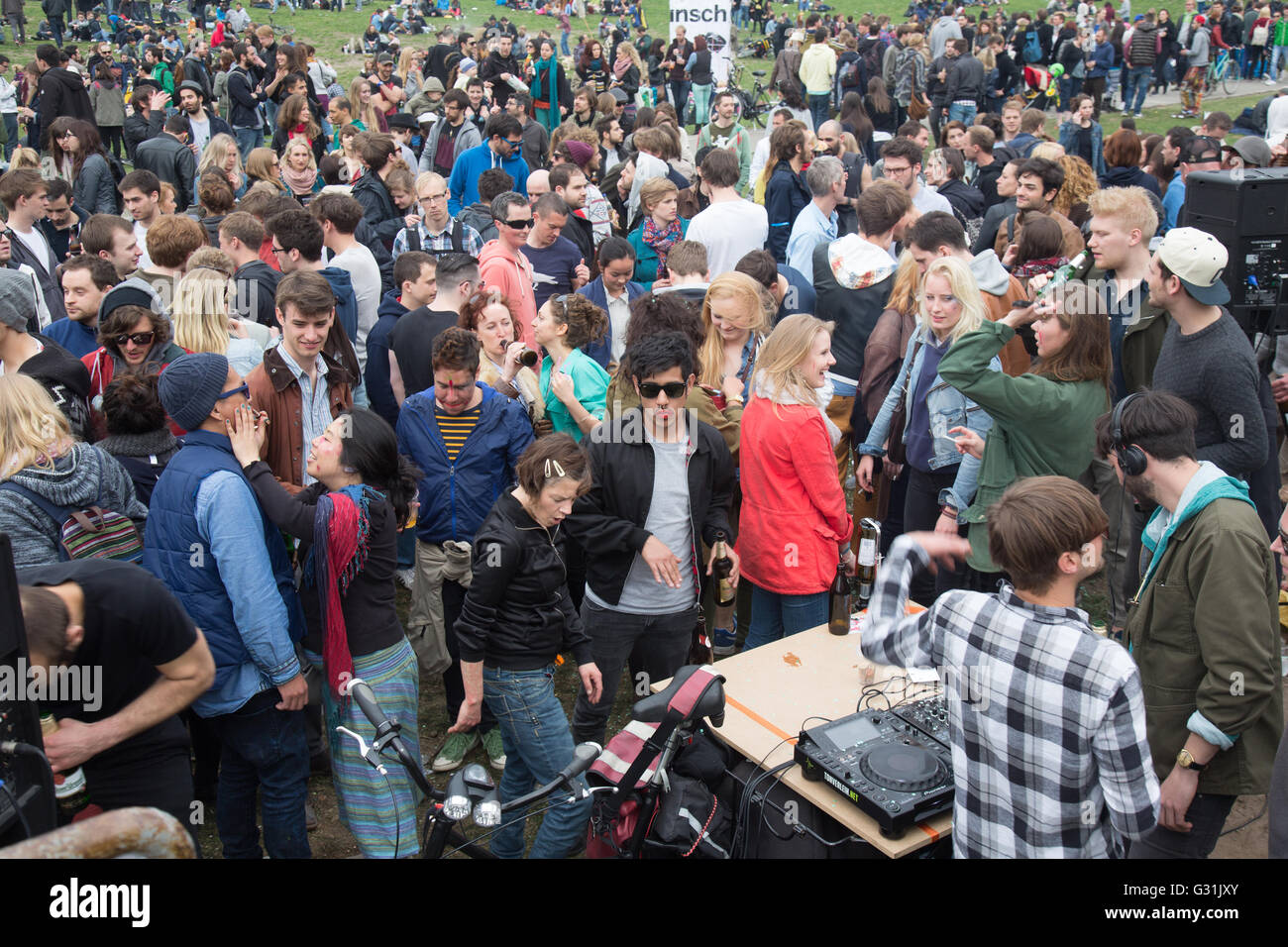 Berlin, Germany, Crowd celebrates Myfest in Goerlitzer Park Stock Photo ...