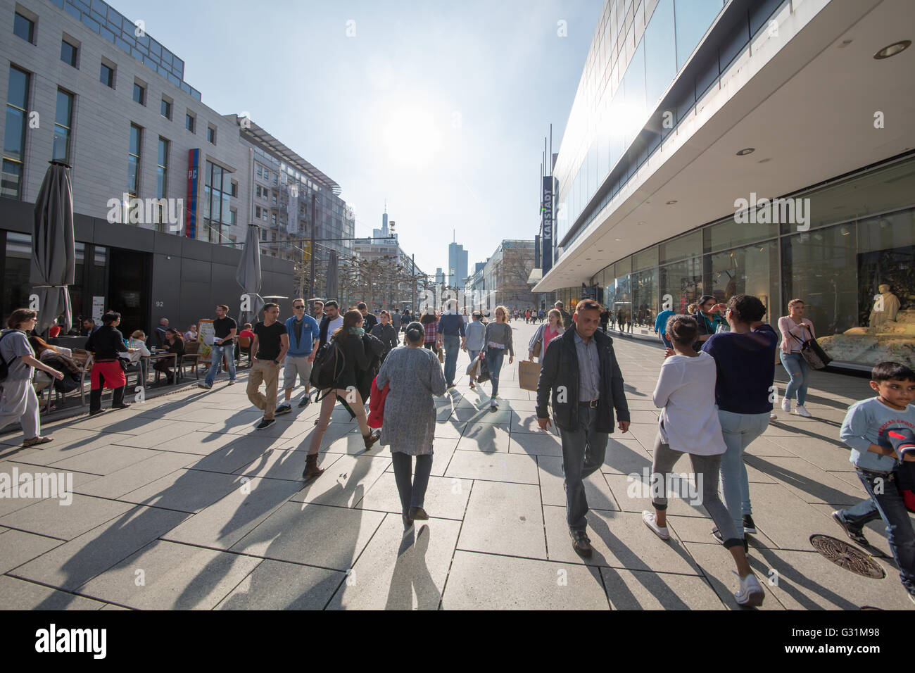 Shopping street zeil hi-res stock photography and images - Alamy