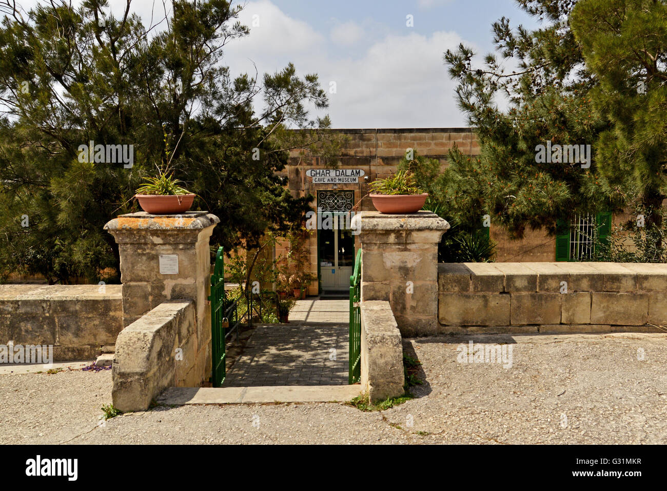 Ghar dalam cave hi-res stock photography and images - Alamy