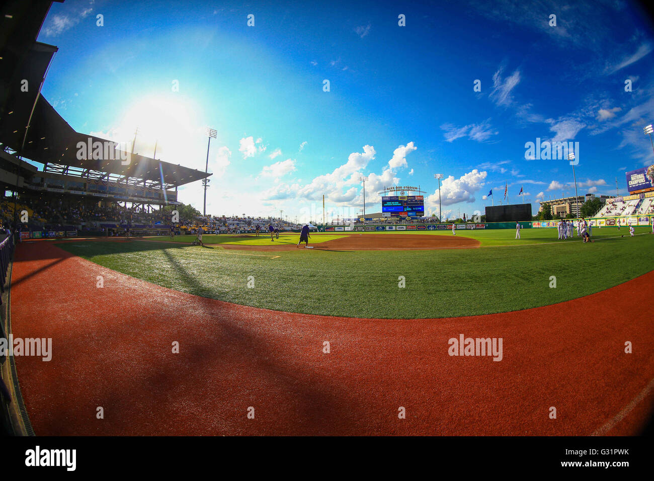 Baton Rouge, LA, USA. 05th June, 2016. LSU preparing to start the NCAA ...