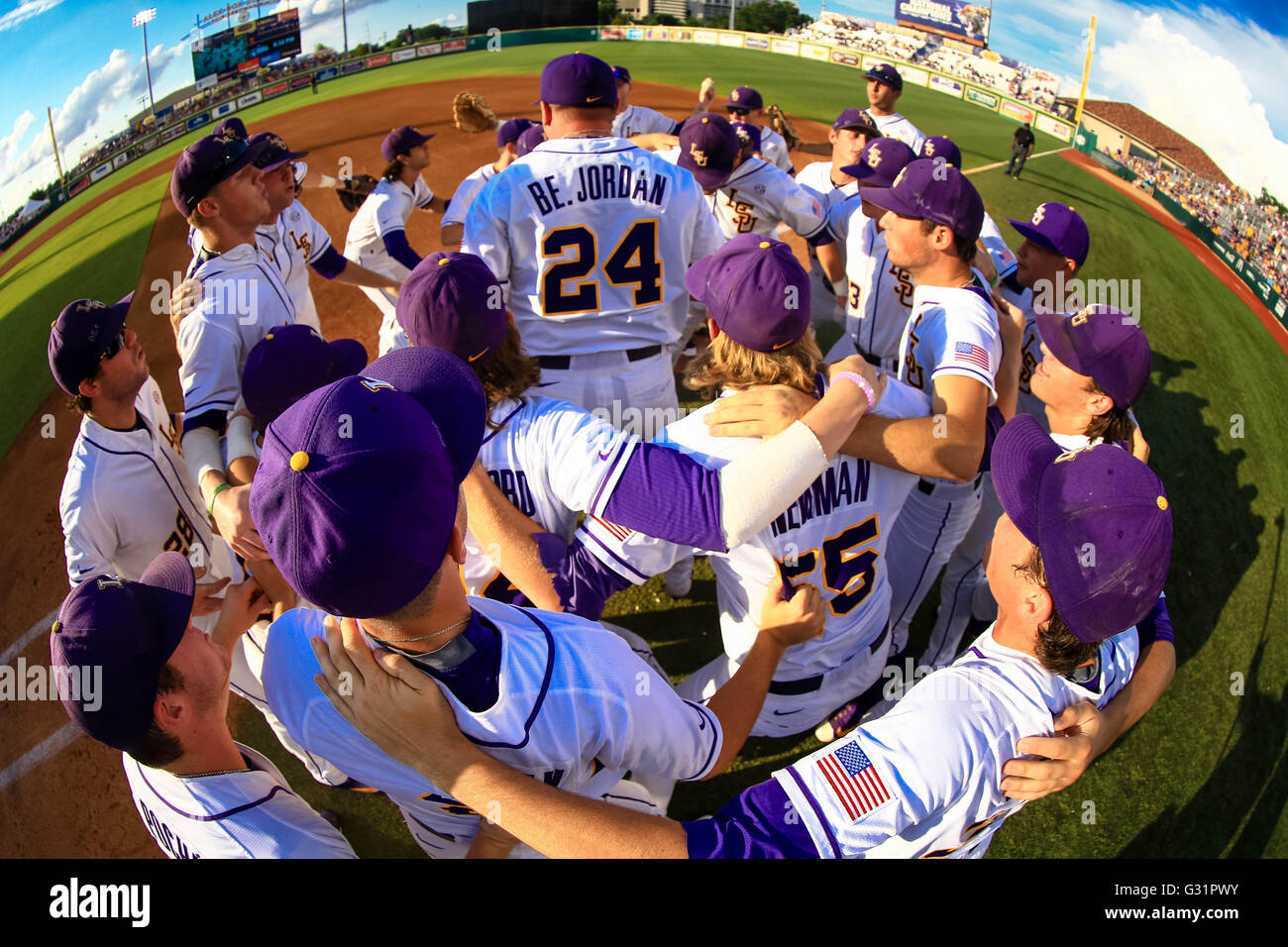 Baton Rouge, LA, USA. 05th June, 2016. LSU outfielder Beau Jordan (24 ...