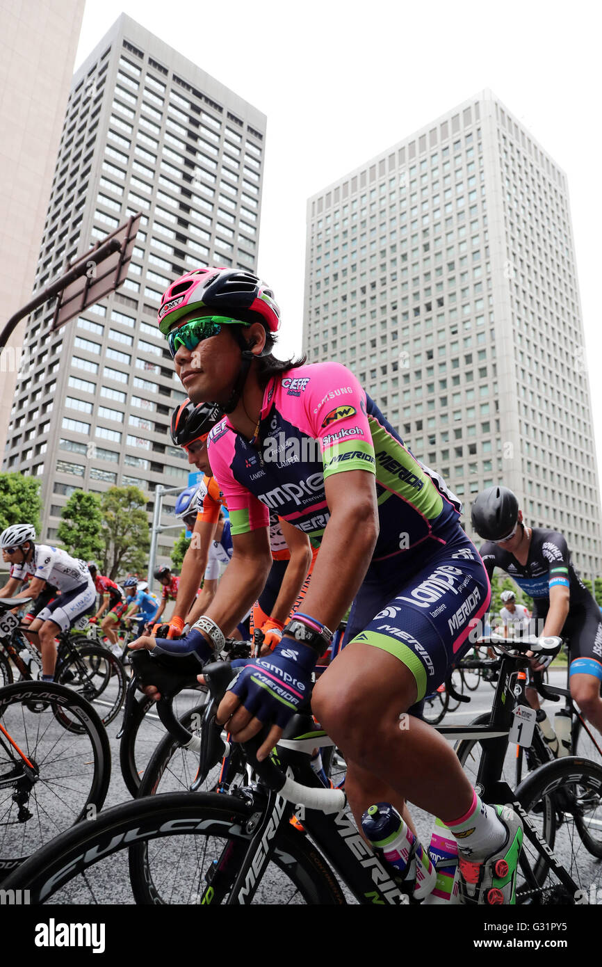 Japanese olympic cyclist hi-res stock photography and images - Alamy