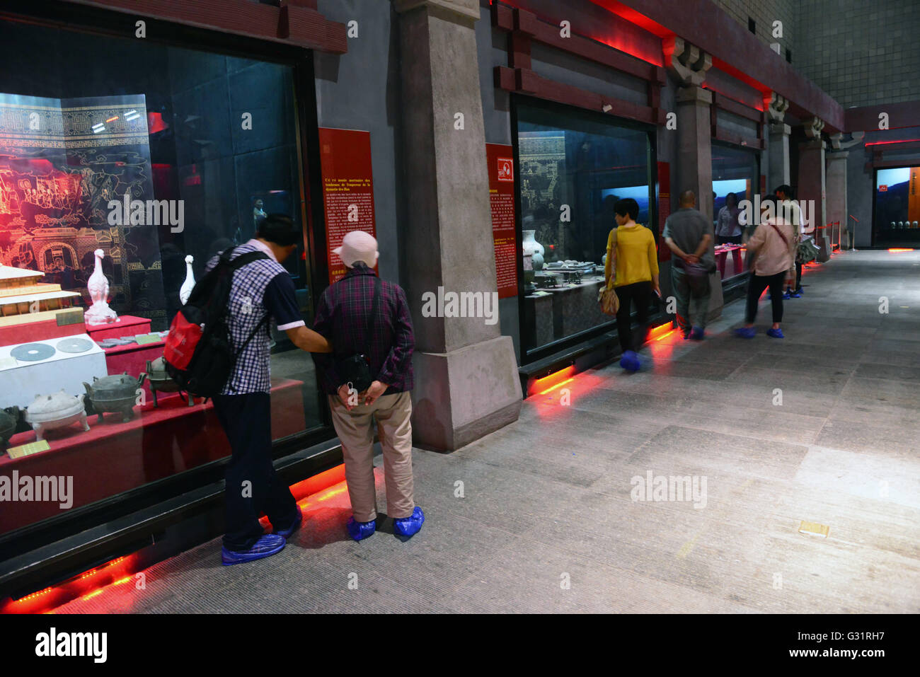 Mausoleum of han yang ling near xian hi-res stock photography and ...