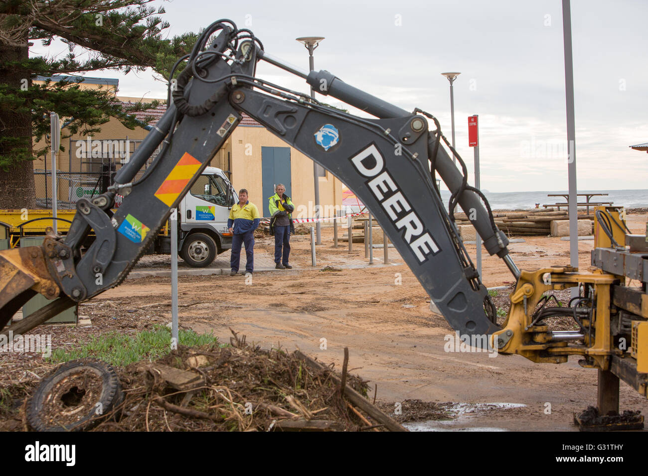 Beach cleanup australia hi-res stock photography and images - Alamy