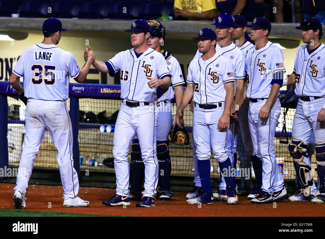Baton Rouge, LA, USA. 05th June, 2016. LSU pitcher Alex Lange (35) is ...
