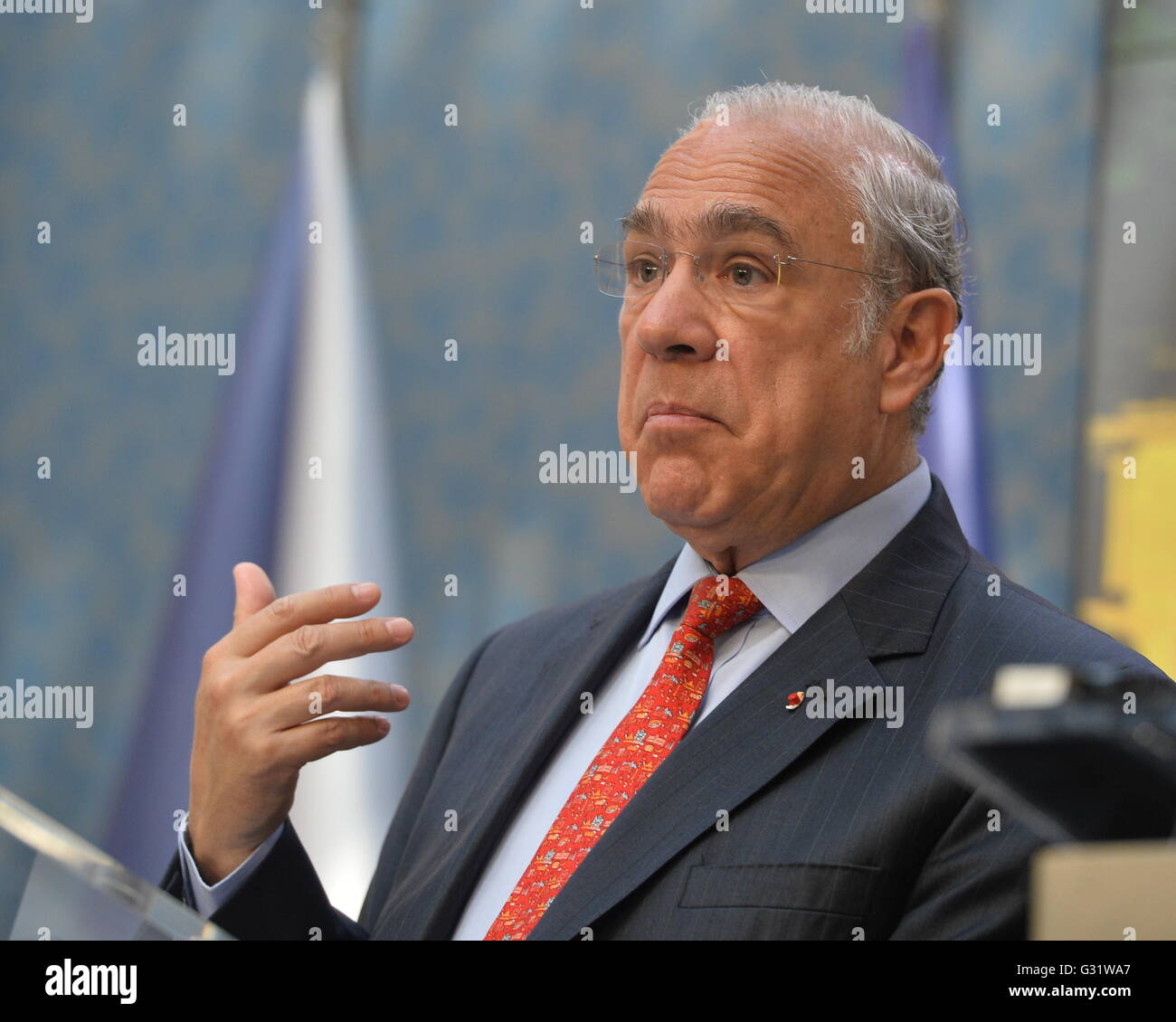 Boosting growth hi-res stock photography and images - Alamy