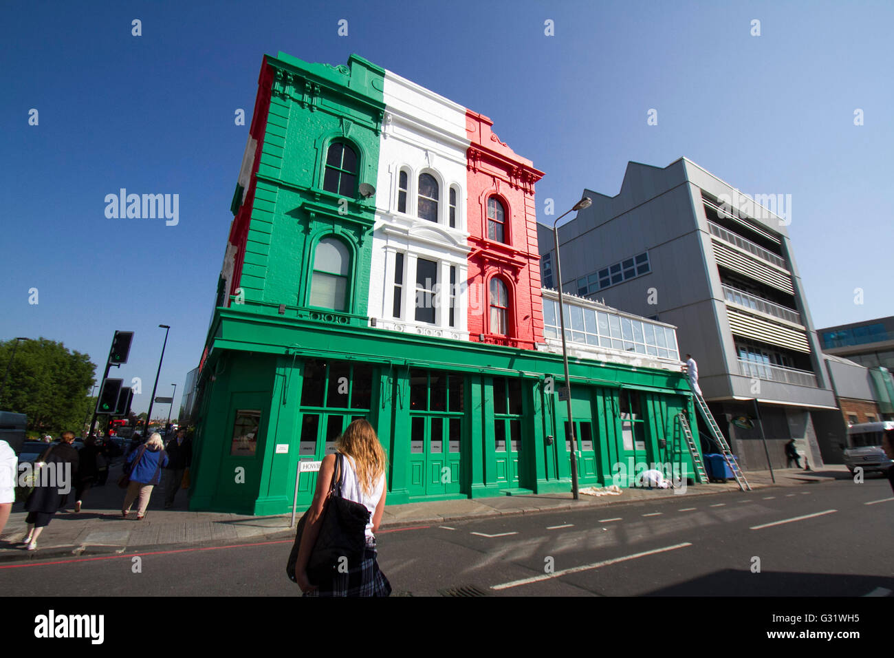 Battersea London,UK. 6th June 2016. The owners of Bunga Bunga an ...