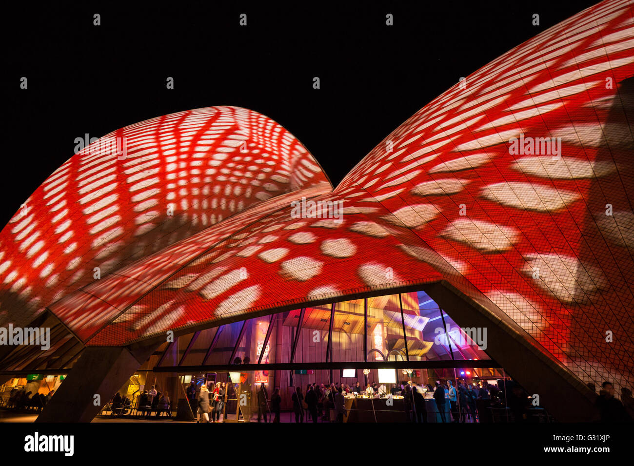 Sydney, Australia. 27th May, 2016. The iconic symbol of Vivid the sails ...