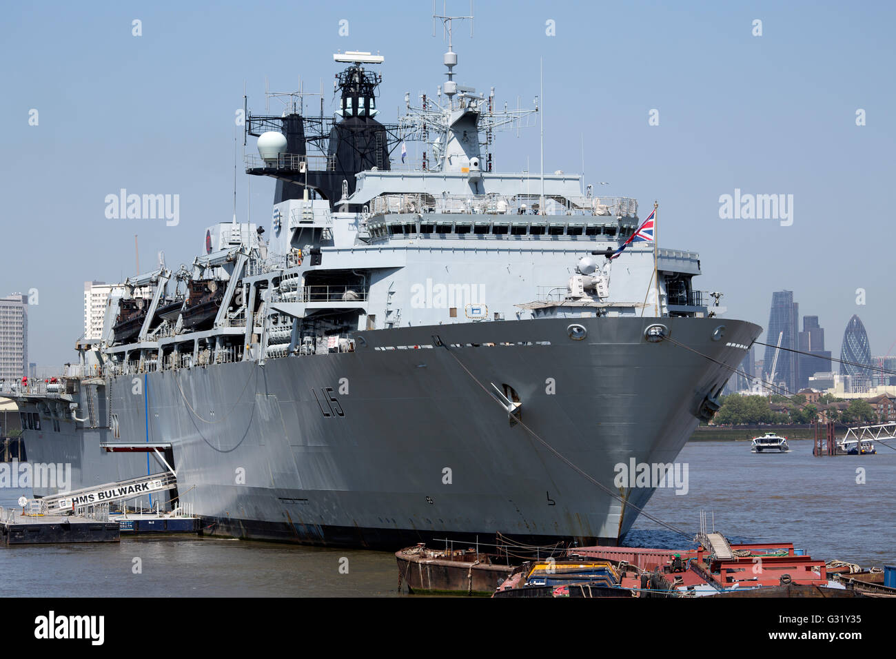 Hms bulwark hi-res stock photography and images - Alamy