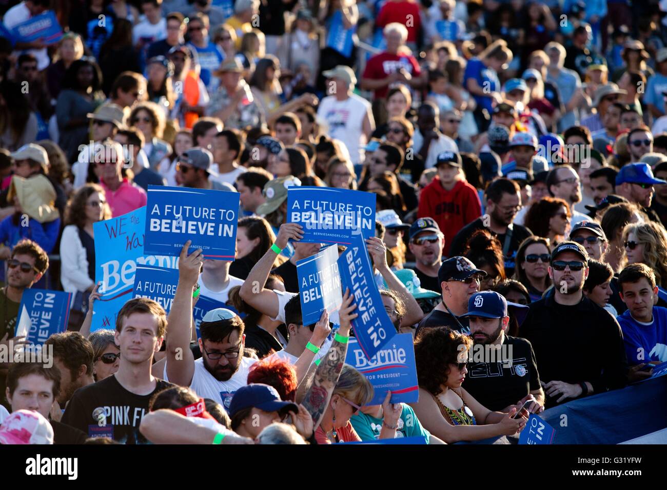 Bernie supporters with signs at the Bernie Sanders rally in San Diego ...