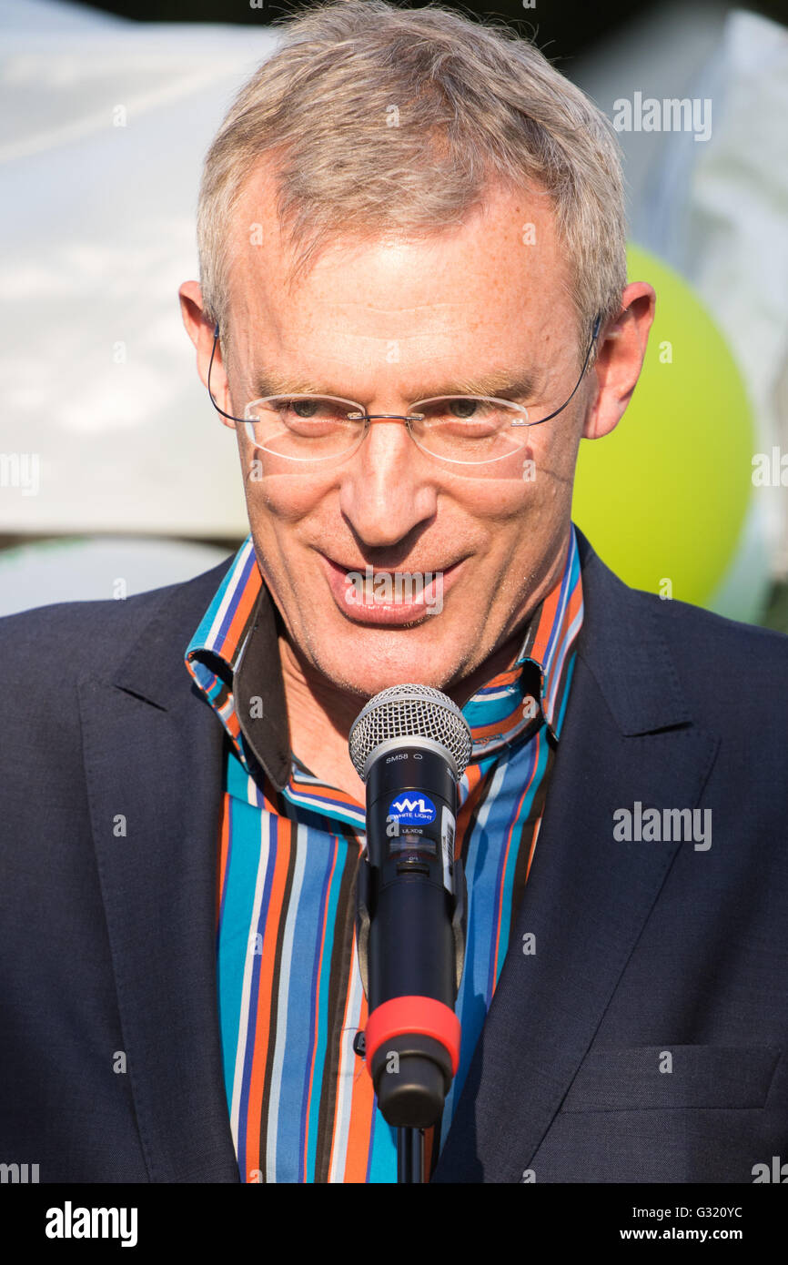 Jeremy Vine Stock Photos & Jeremy Vine Stock Images - Alamy