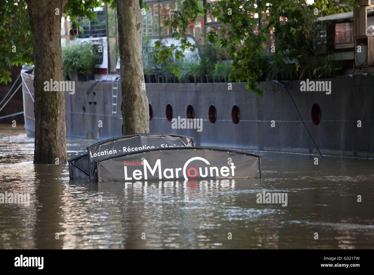 Paris, France. 06th June, 2016. Flooding of river Seine, may cost ...