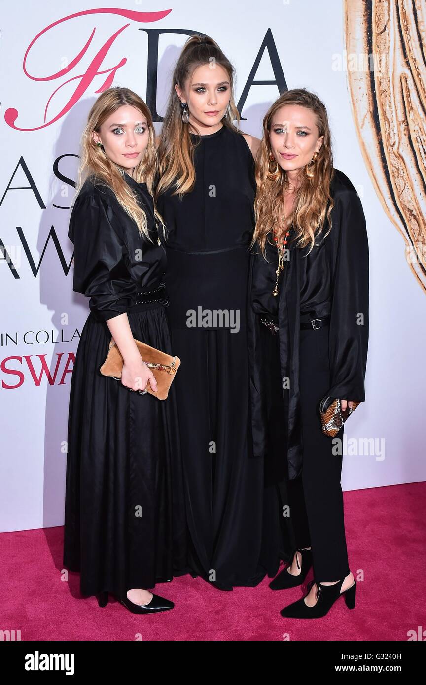 Mary kate ashley elizabeth olsen hi-res stock photography and images ...