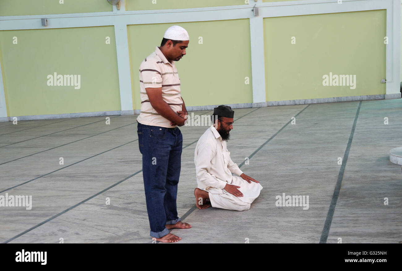 Kathmandu mosque hi-res stock photography and images - Alamy