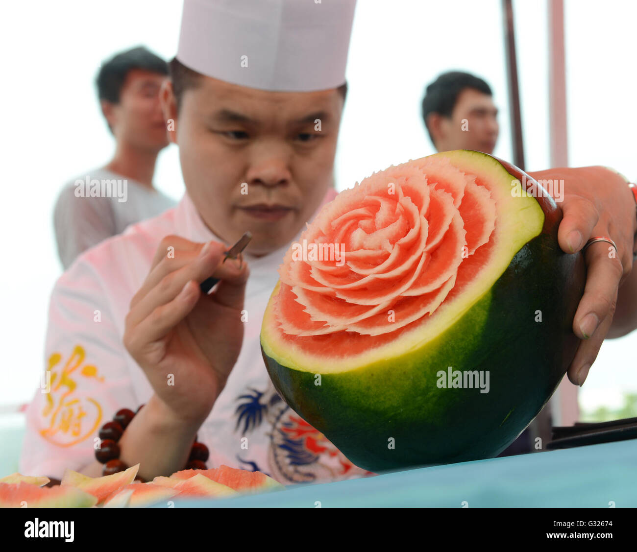 Watermelon eating contest hi-res stock photography and images - Alamy