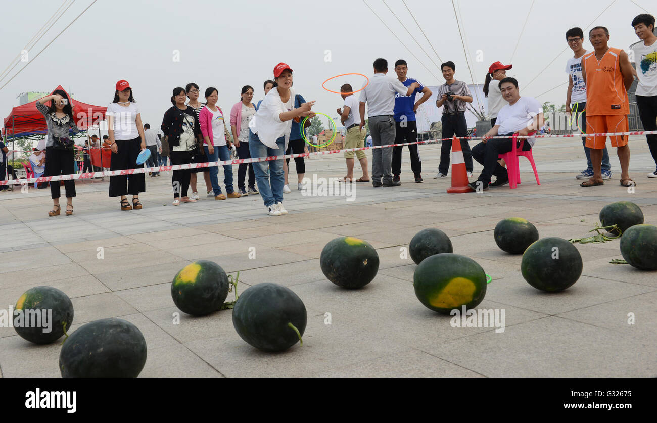 Watermelon contest hi-res stock photography and images - Alamy