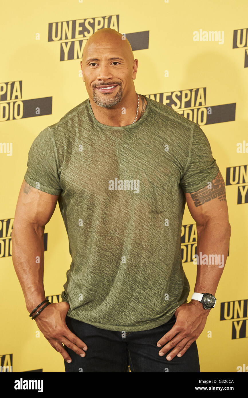 Central Intelligence Dwayne Johnson High Resolution Stock Photography ...