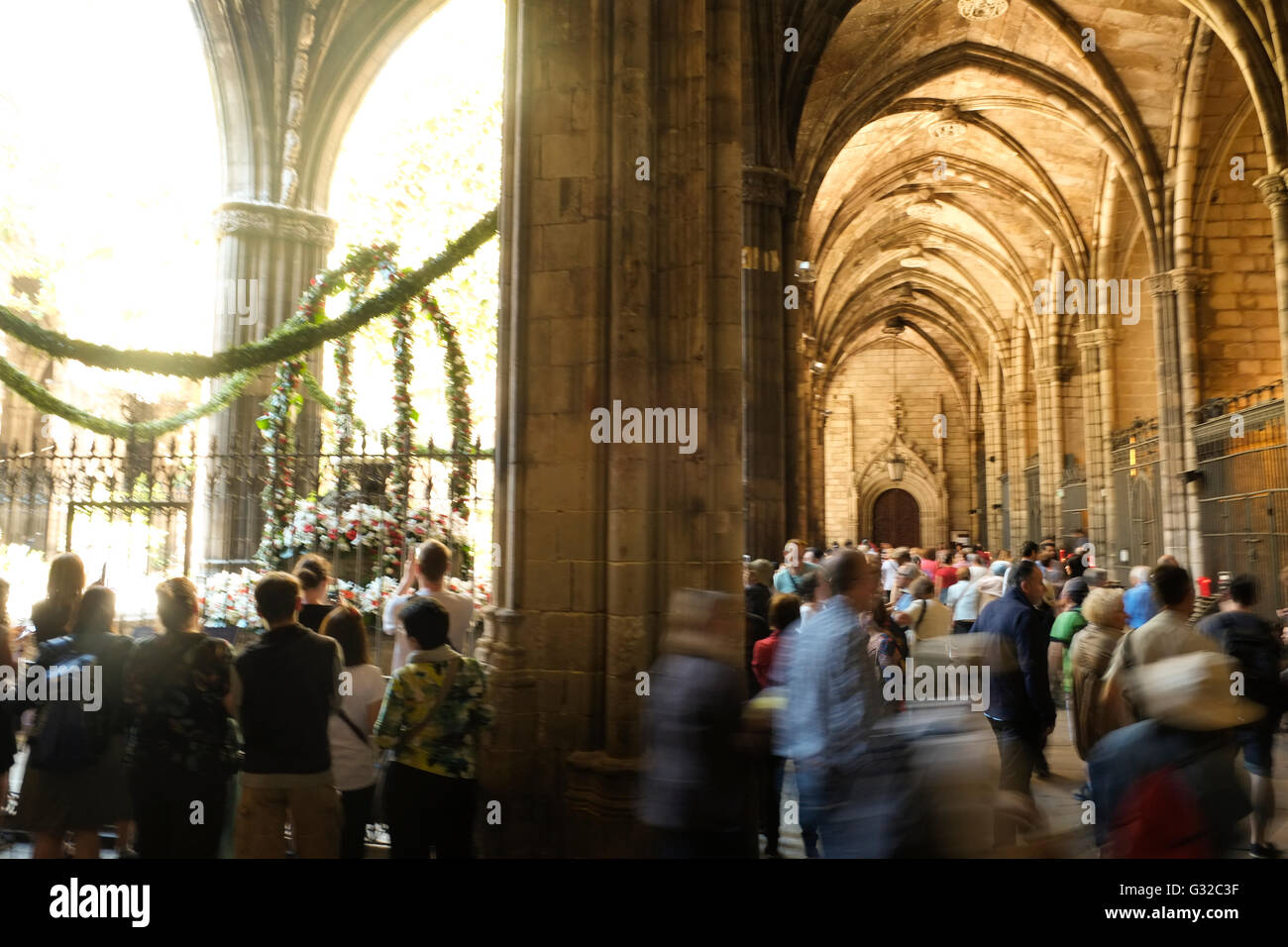 People gather to see Ou Com balla tradition during Corpus Christi in ...