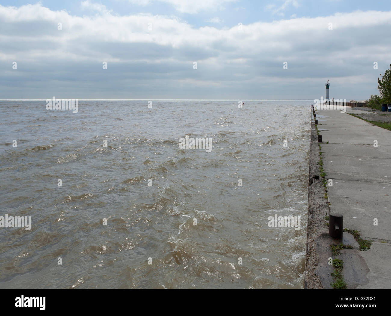 Muddy lens hi-res stock photography and images - Alamy
