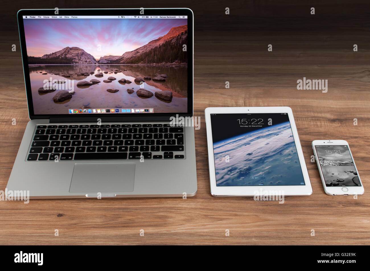 Device laptop hi-res stock photography and images - Alamy