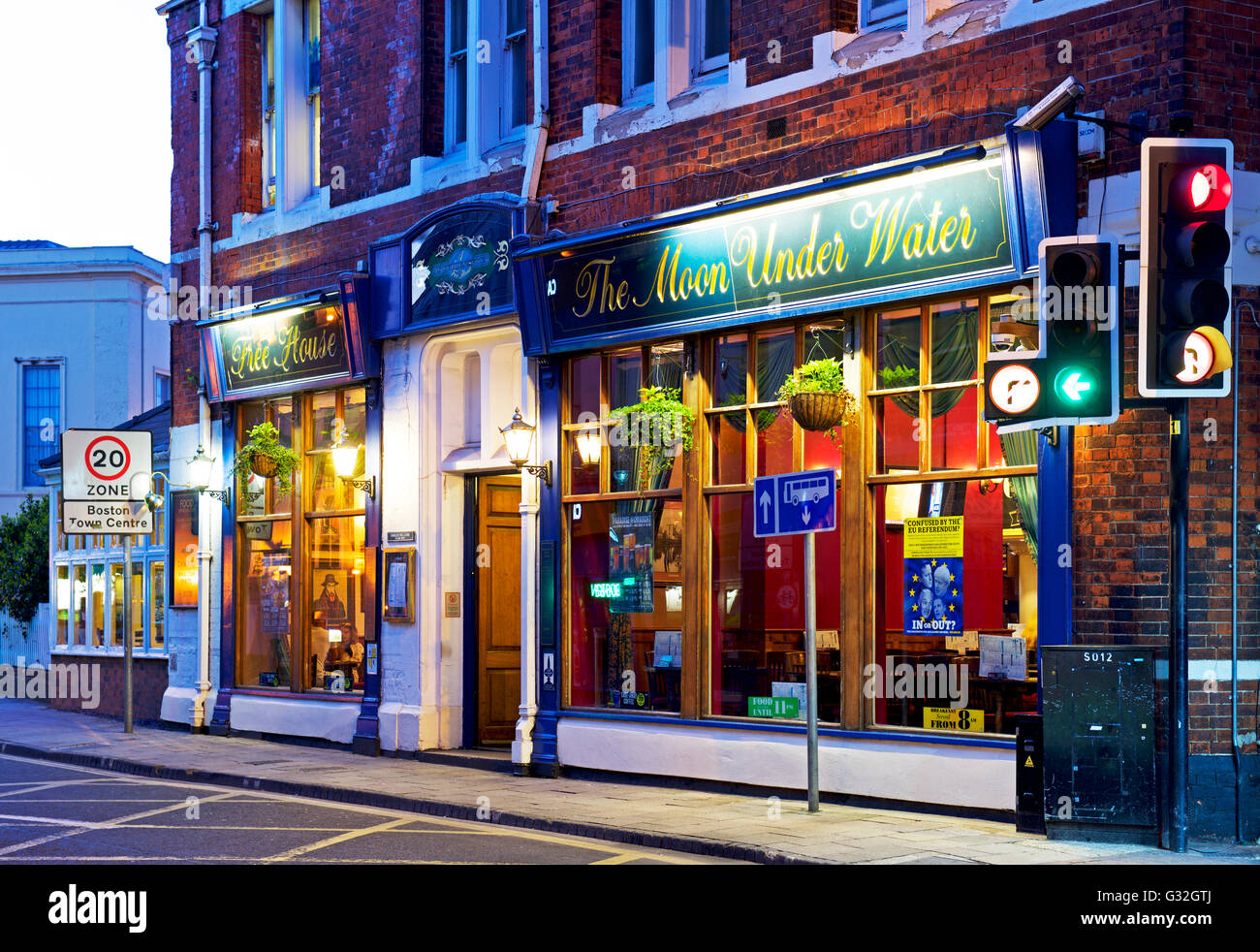 Wetherspoons pub - the Moon Under Water - in Boston, Lincolnshire ...