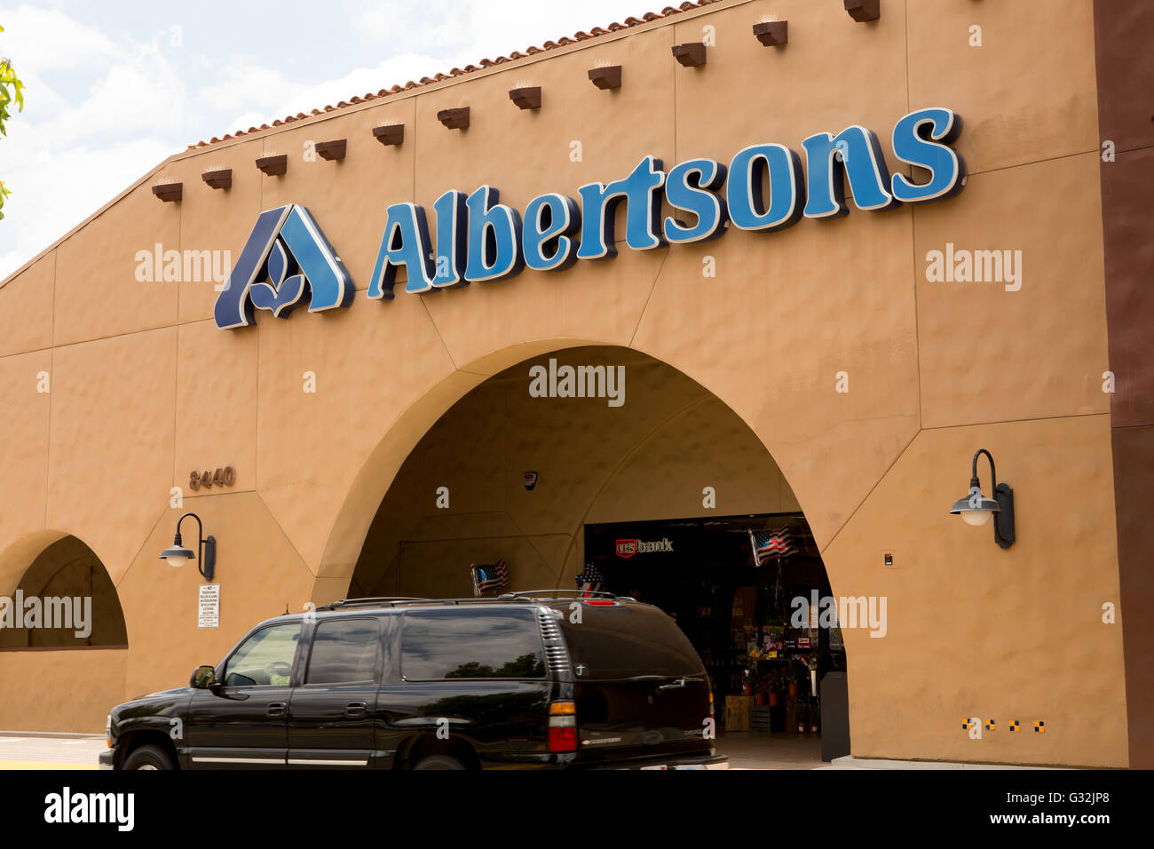 Albertsons store hi-res stock photography and images - Alamy