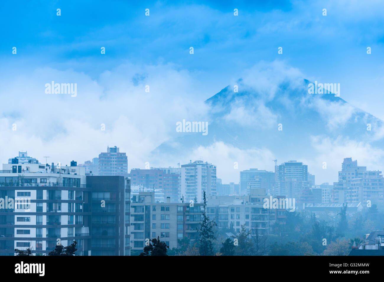 Santiago de Chile under heavy rain and fog Stock Photo - Alamy