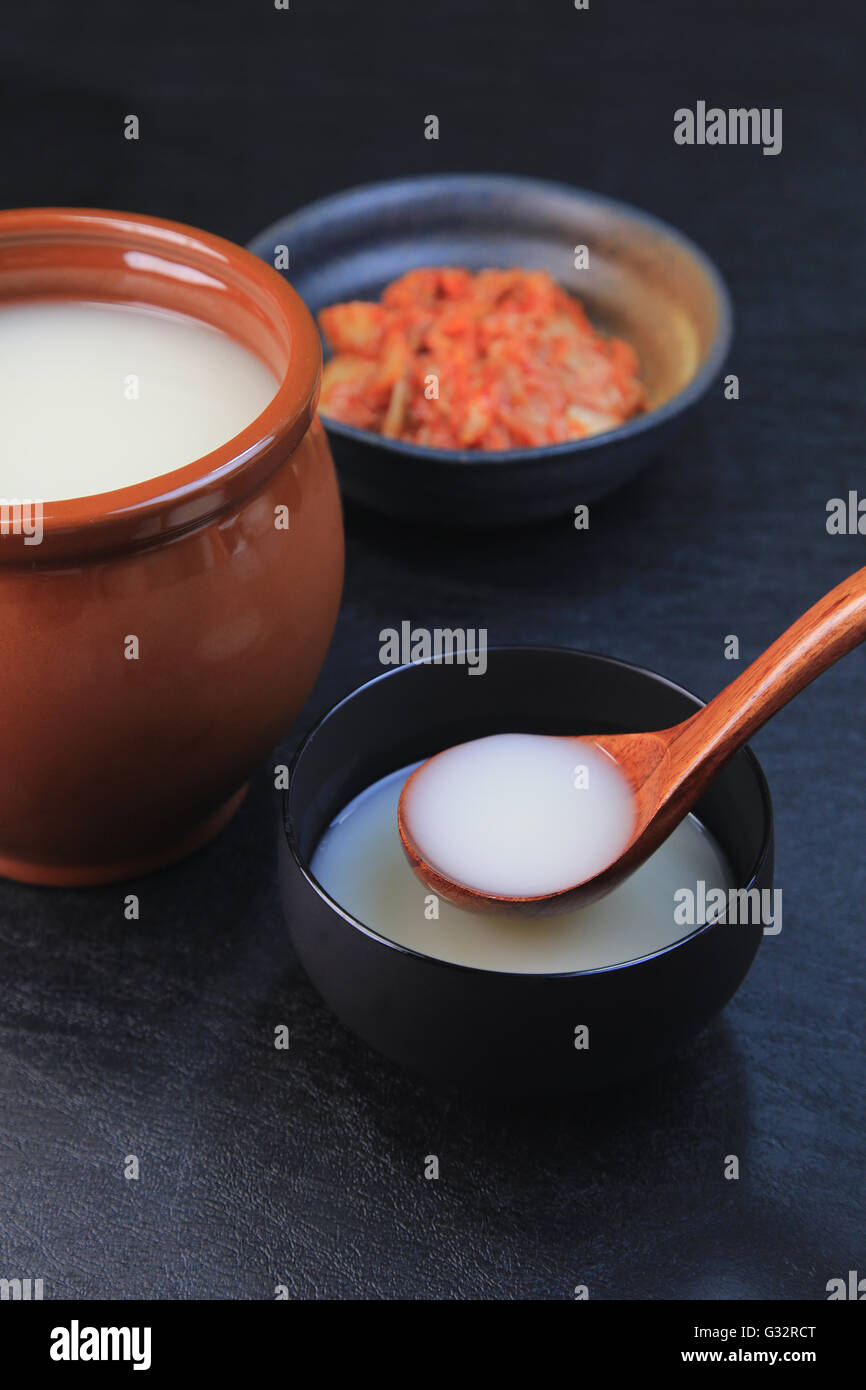 Makgeolli hi-res stock photography and images - Alamy