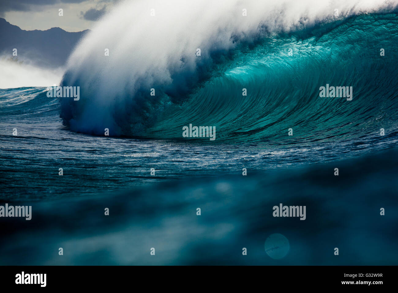 Banzai Pipeline wave, Hawaii, United States Stock Photo - Alamy