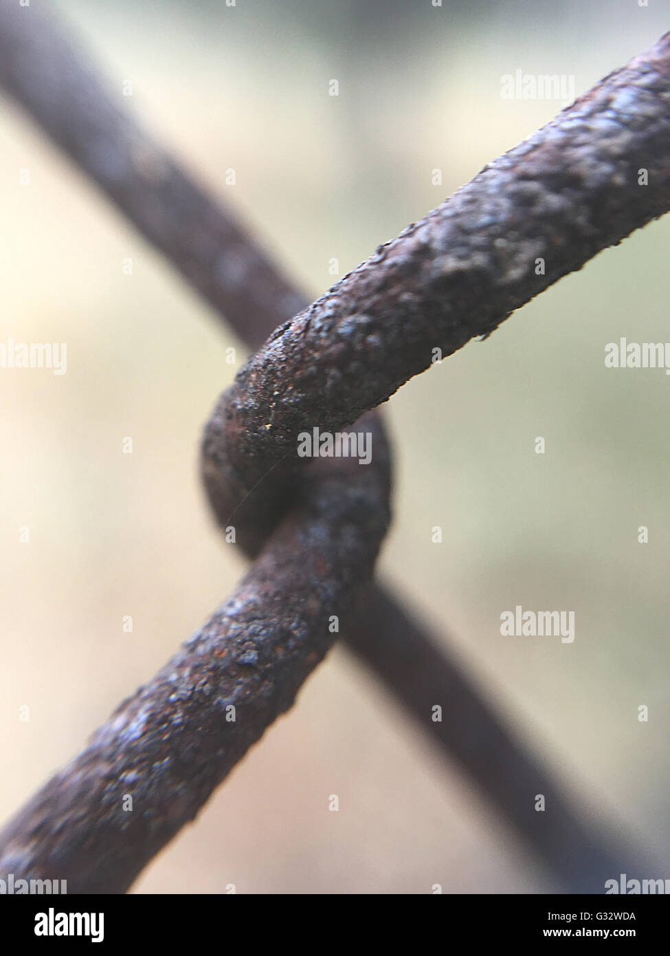 Rusty wire hi-res stock photography and images - Alamy