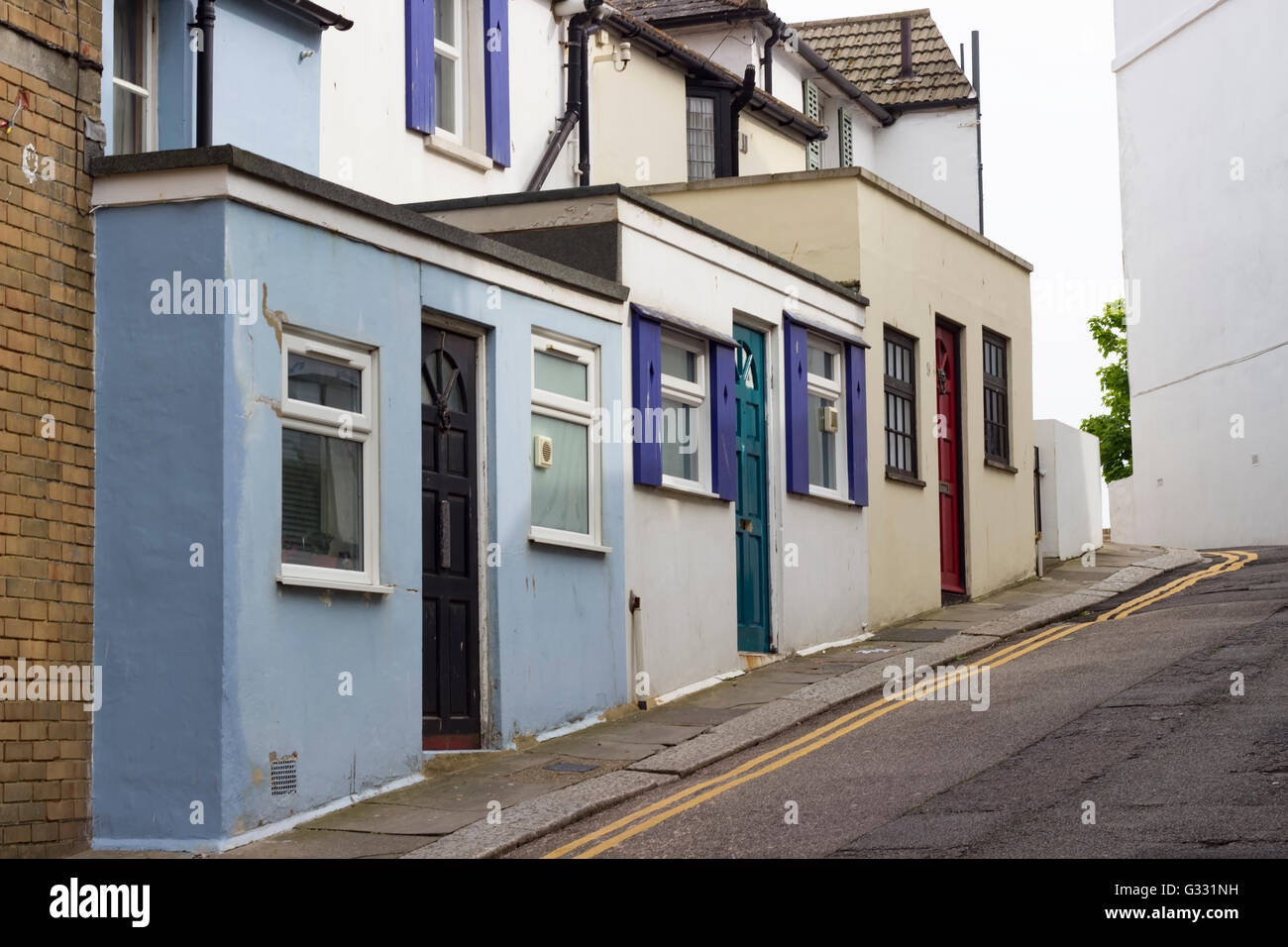 Typical british house hi-res stock photography and images - Alamy