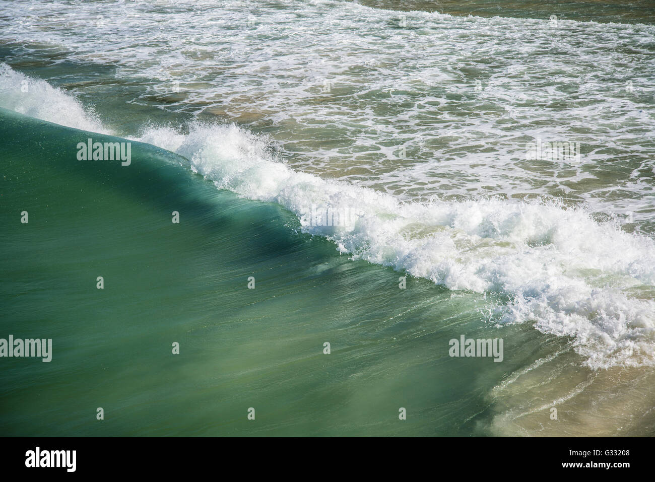 Ocean wave hi-res stock photography and images - Alamy