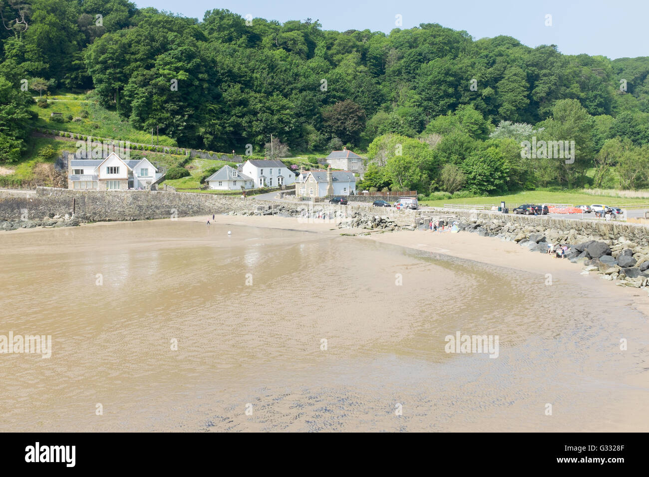 The sandy beach at North Sands near Salcombe in Devon Stock Photo - Alamy