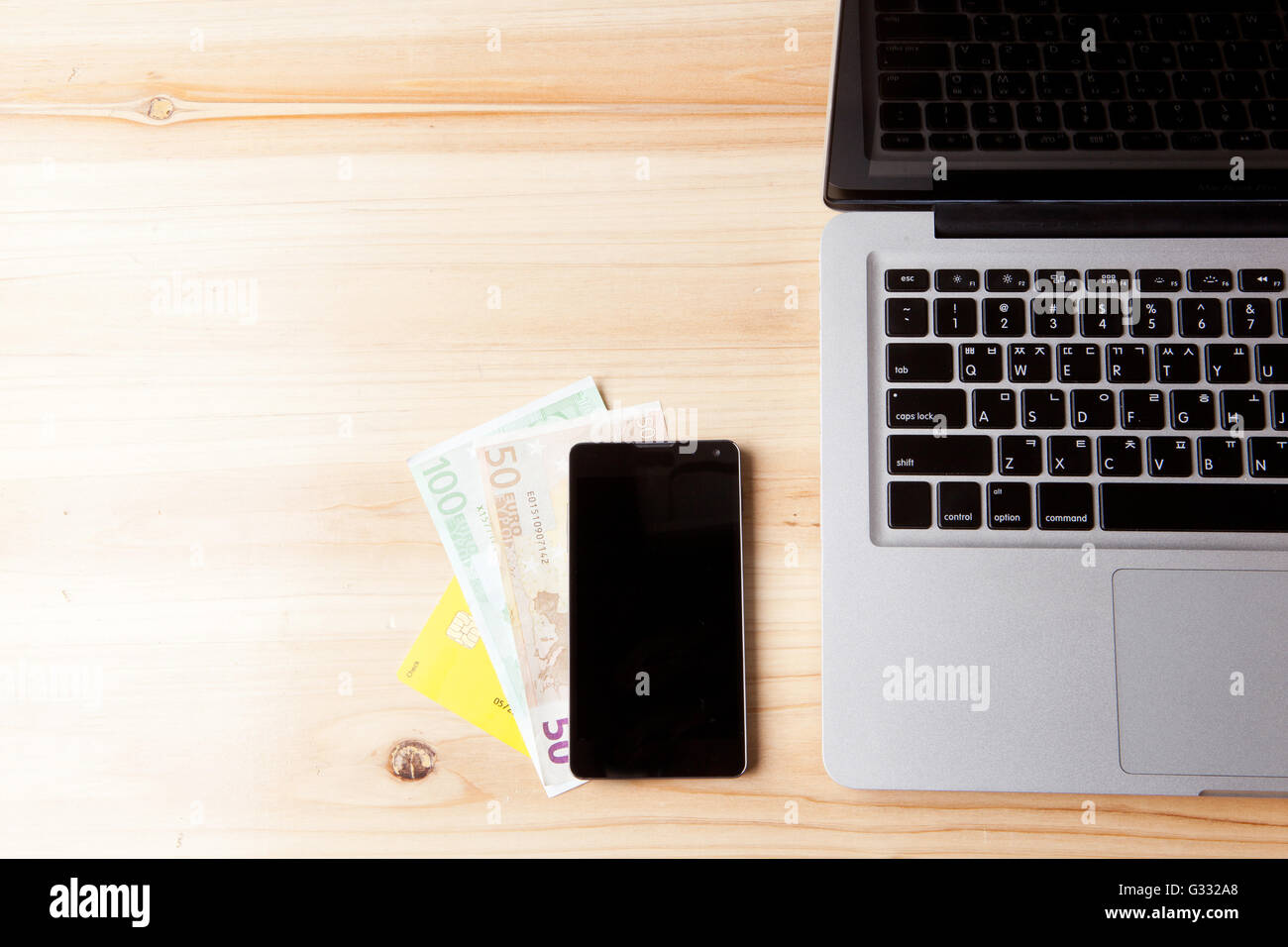 laptop, cash and smart phone. Cloud computing Stock Photo - Alamy